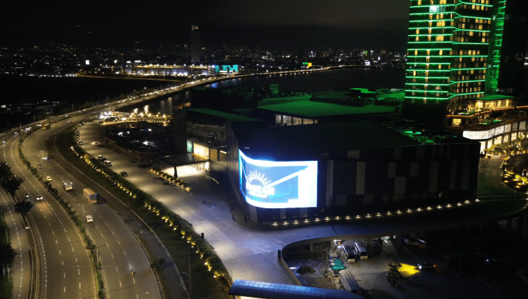 Huge potential of Nustar Cebu as a public venue and advertising space. – Bart Sakwerda: selected ...